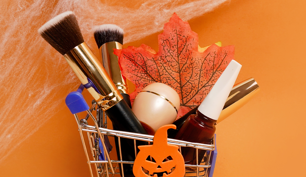 spooky makeup brushes